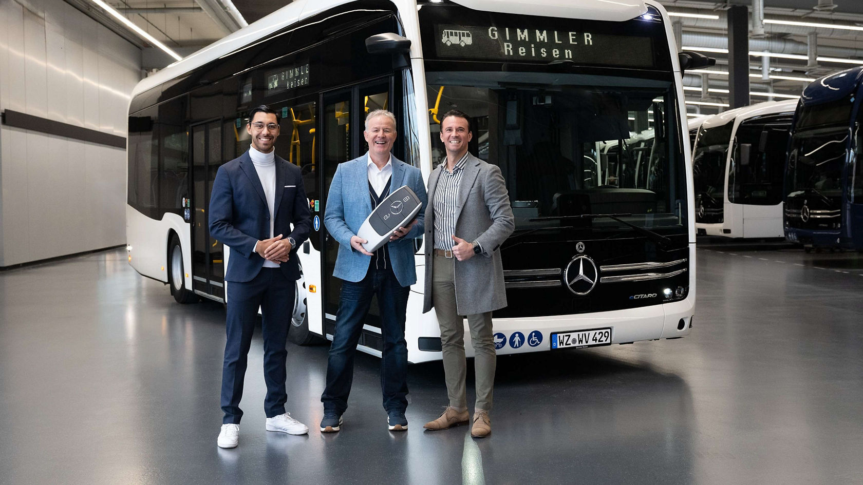 Drive system transition at Gimmler Reisen: Emission‑free public ...