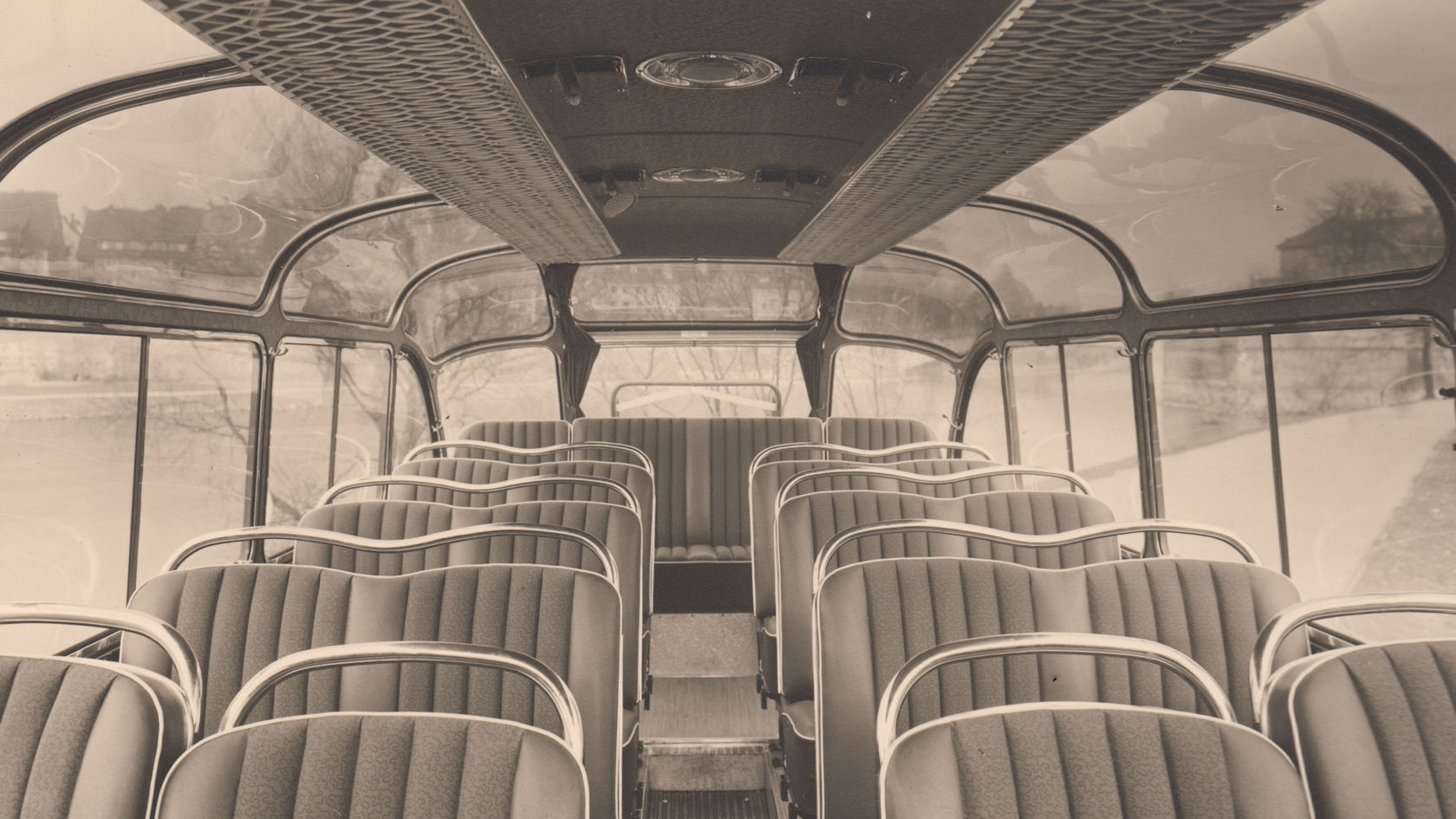 Setra S 6: A legend celebrates its anniversary. | Setra Buses International
